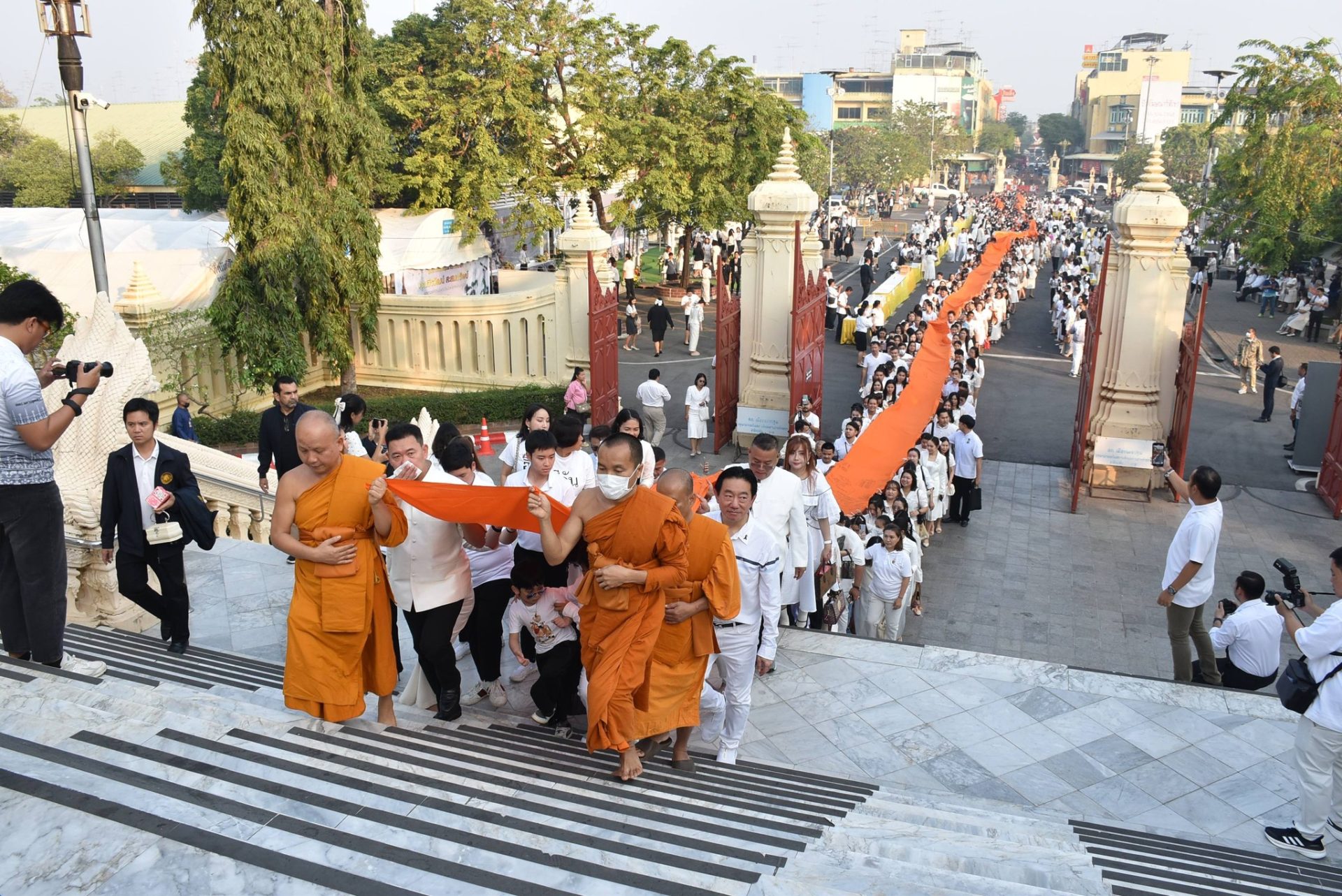 วันครูแห่งชาติ ประจำปี 2569 ครั้งที่ 70 “พระผู้ทรงเป็นแม่และครูแห่งแผ่นดิน” – สำนักงานเขตพื้นที่ ...